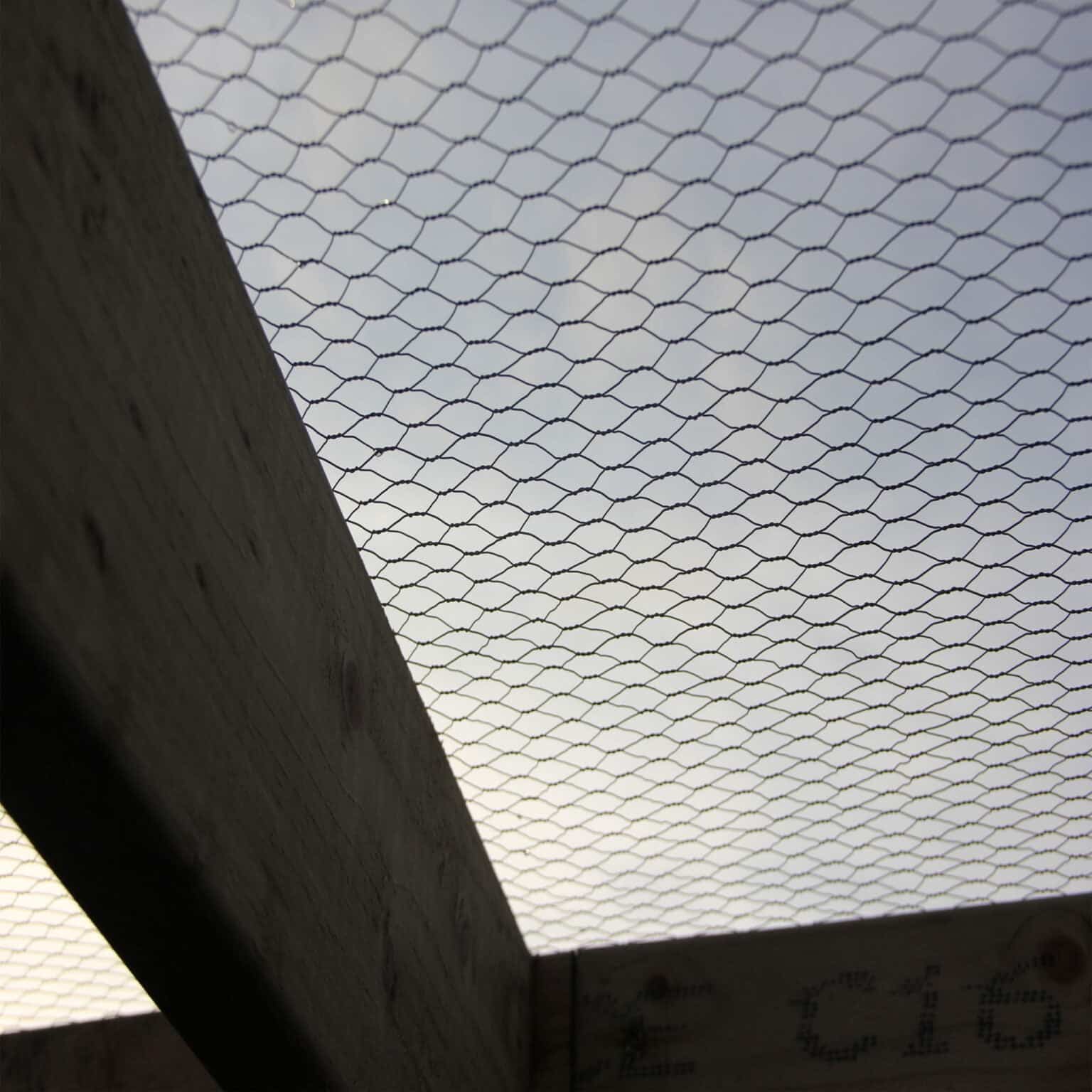 How to Fix Wire Mesh to Posts: A Comprehensive Guide - The Mesh Company